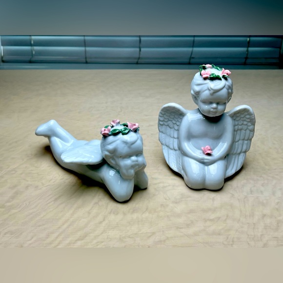Art | Vintage Winged Porcelain Cupid Cherub Angel Laying Down Kneeling ...